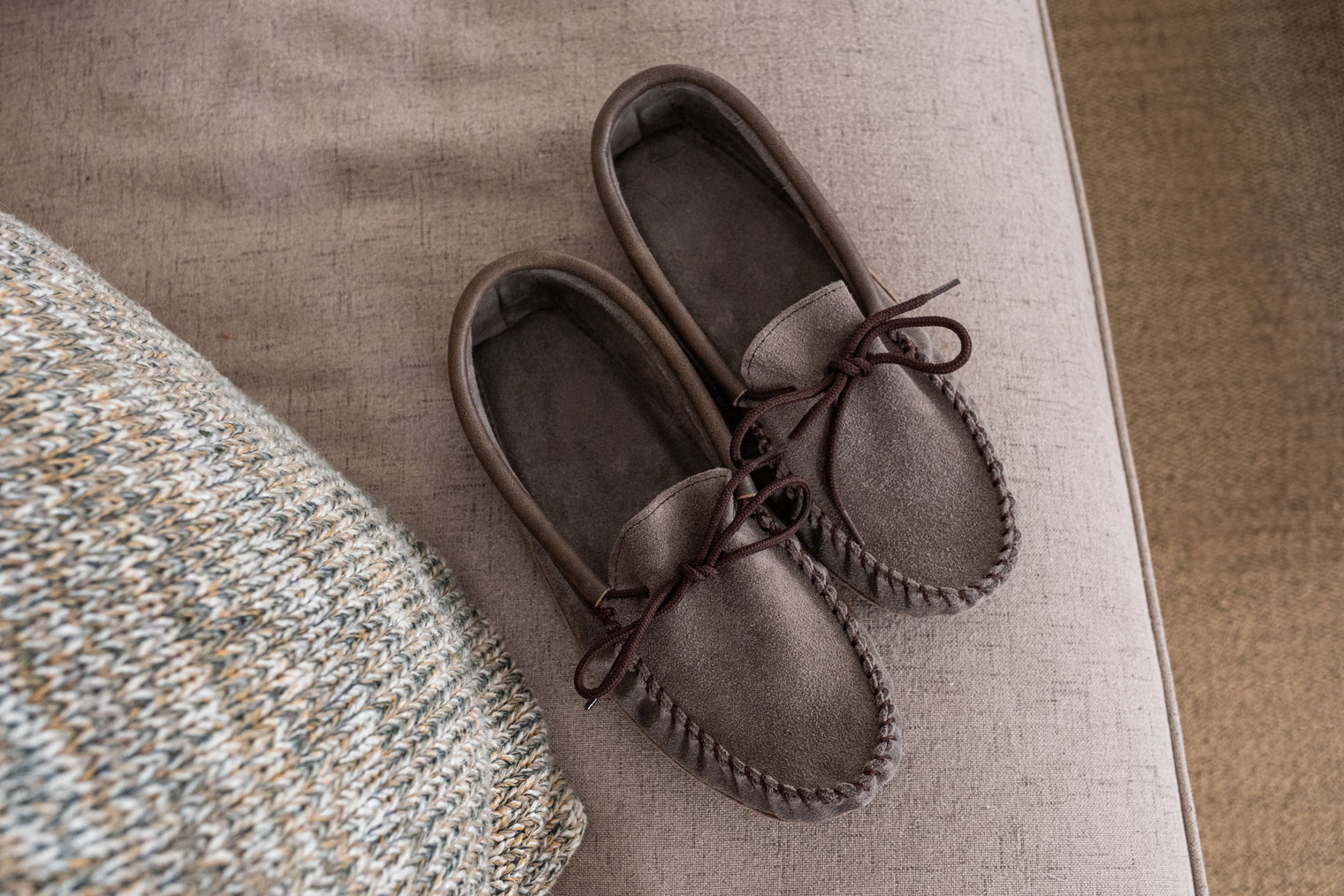 Slipper Season – Leather-Moccasins