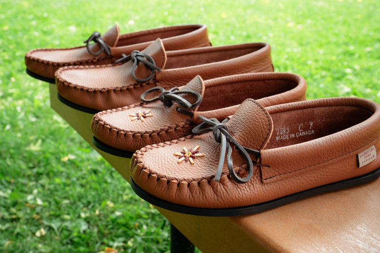 5 Ways to Loosen & Break-In Your New Moccasins – Leather-Moccasins