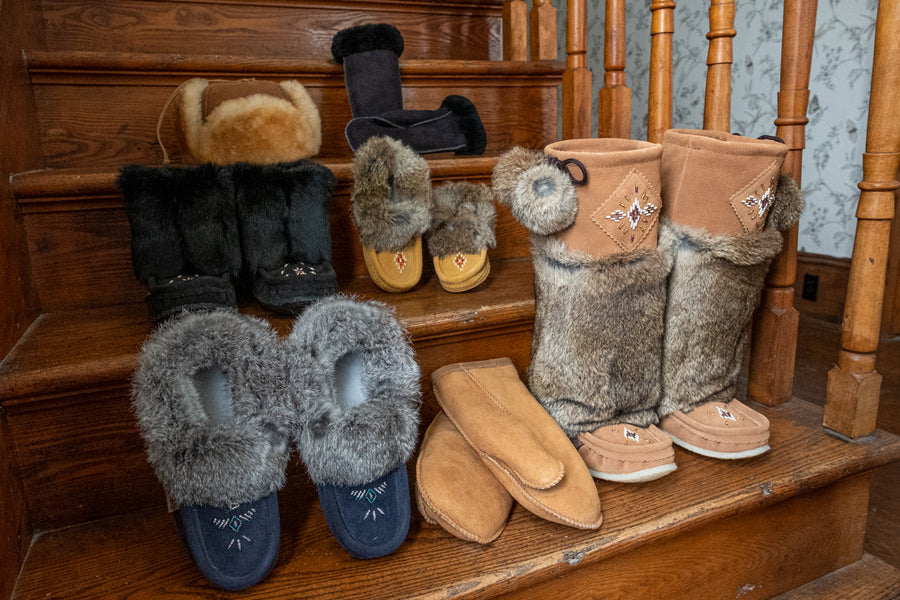 Collections – Leather-Moccasins
