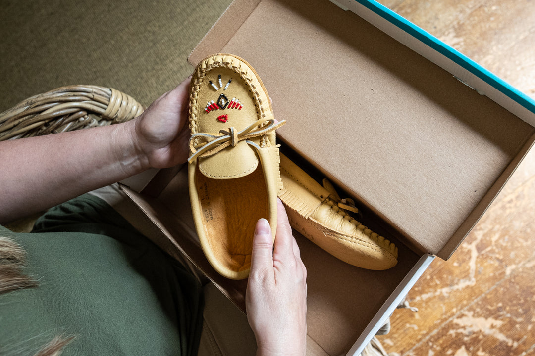 Women's Soft Sole Genuine Moosehide Leather Beaded Moccasin Slippers ...